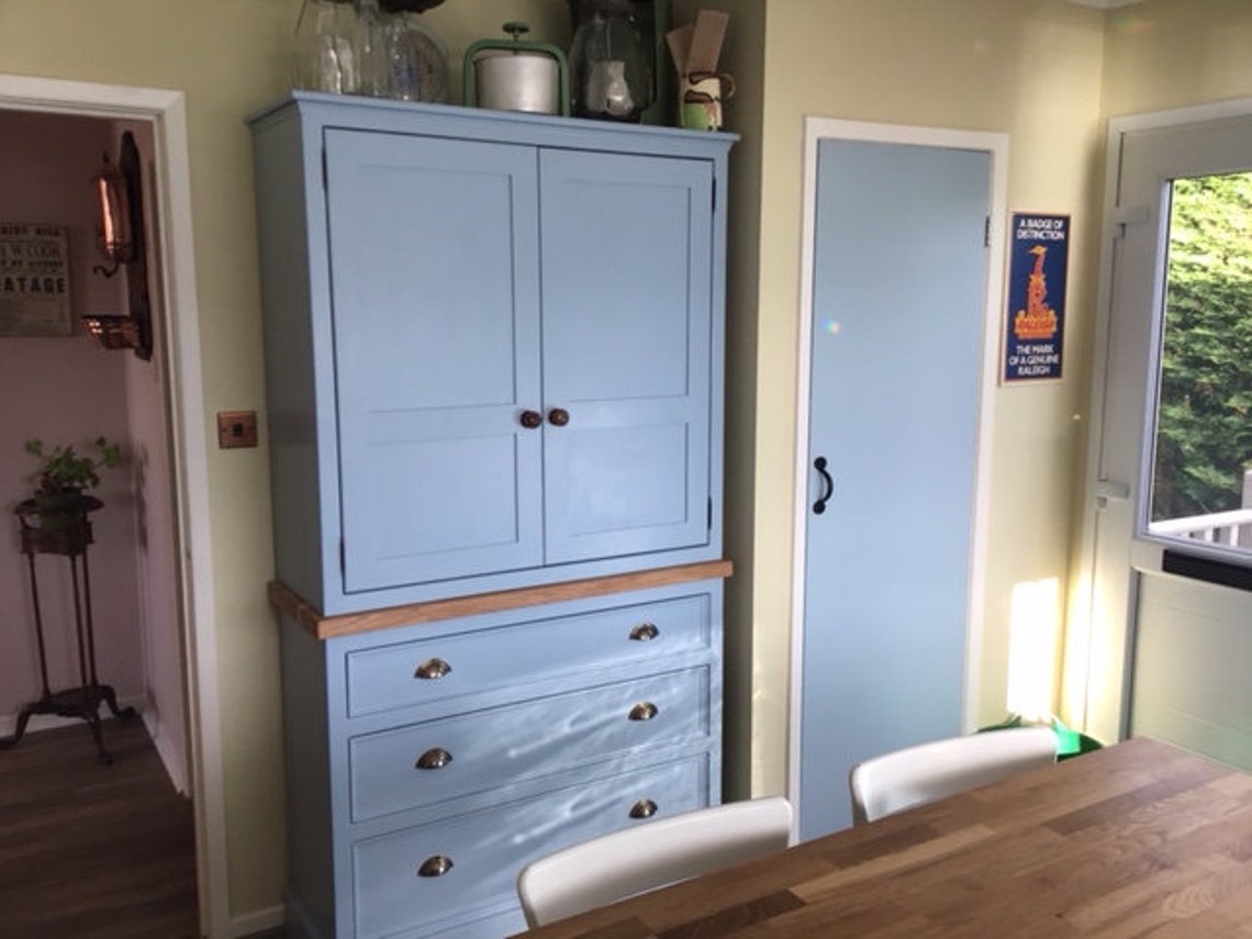 Handmade Traditional Freestanding Shaker Style Cottage Kitchen Painted ...