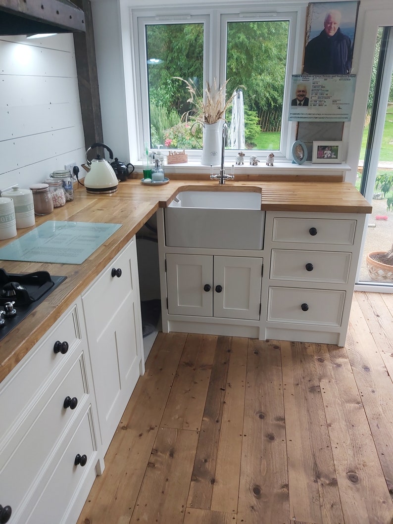 Handmade Traditional Freestanding Shaker Style Cottage Kitchen Painted ...