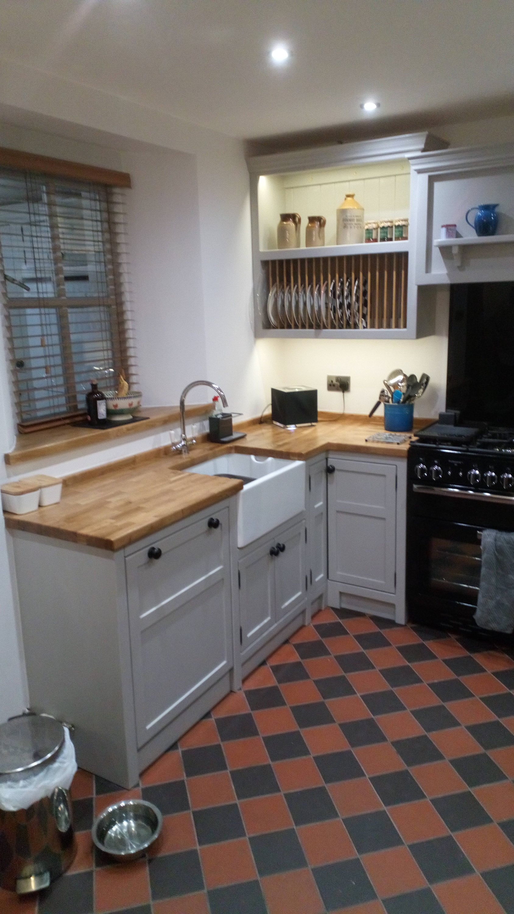 Handmade Traditional Shaker Style Cottage Kitchen Painted in Purbeck ...