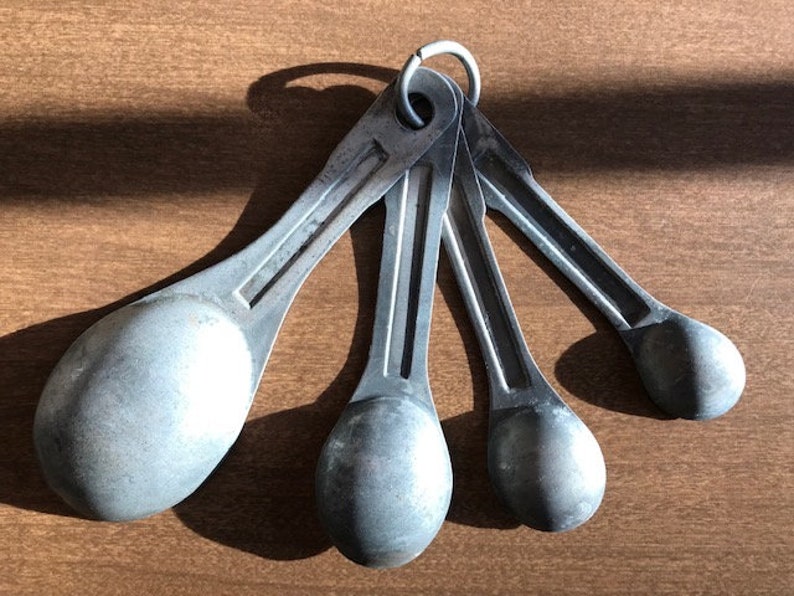 Vintage Metal Measuring Spoons Kitchen Decor set of 4 With - Etsy