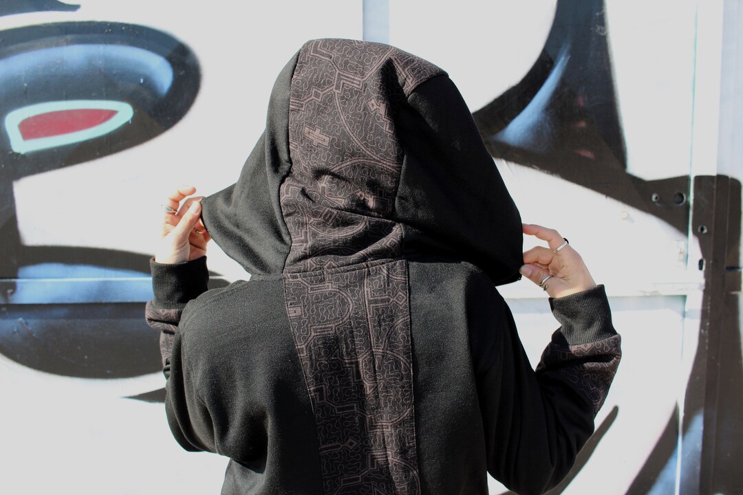 Sweatshirt With a Shipibo Print - Etsy