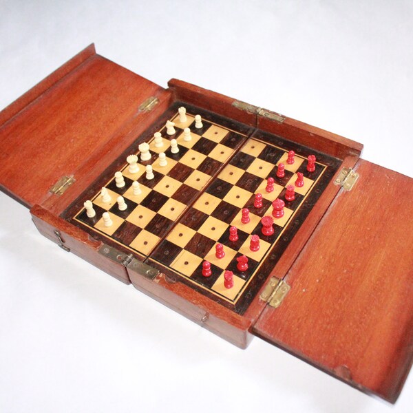 Antique Chess Set - Etsy