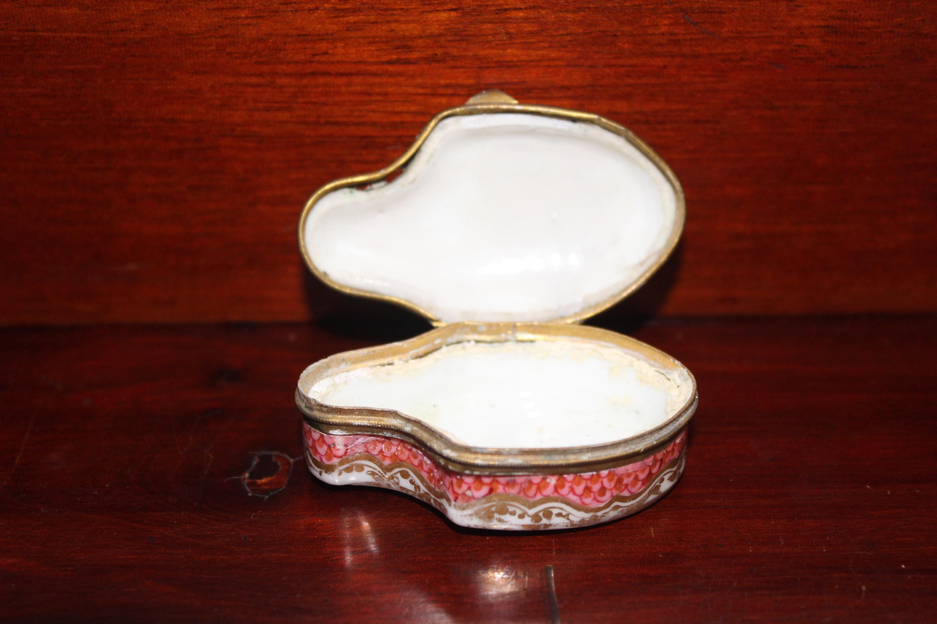 Antique Patch Box, 18th Century. - Etsy