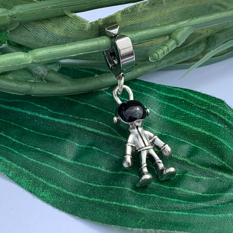 Alien Piercing - Etsy