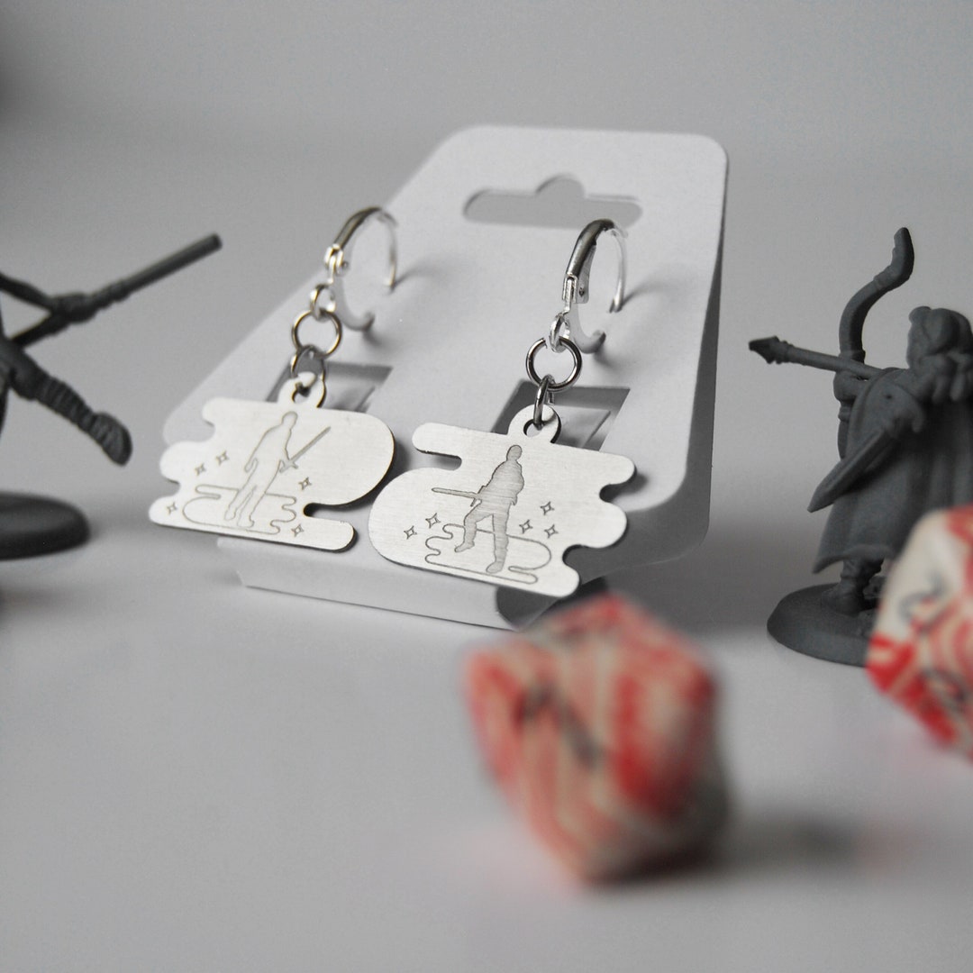DnD Misty Step gravierte Metallohrringe - Etsy Österreich