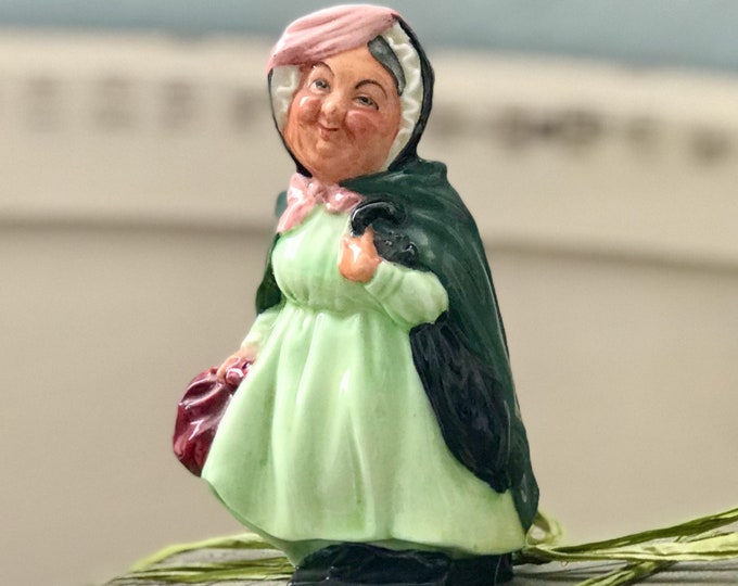 Vintage Dickens Figurine Royal Doulton Sairey Gamp Early Edition in ...