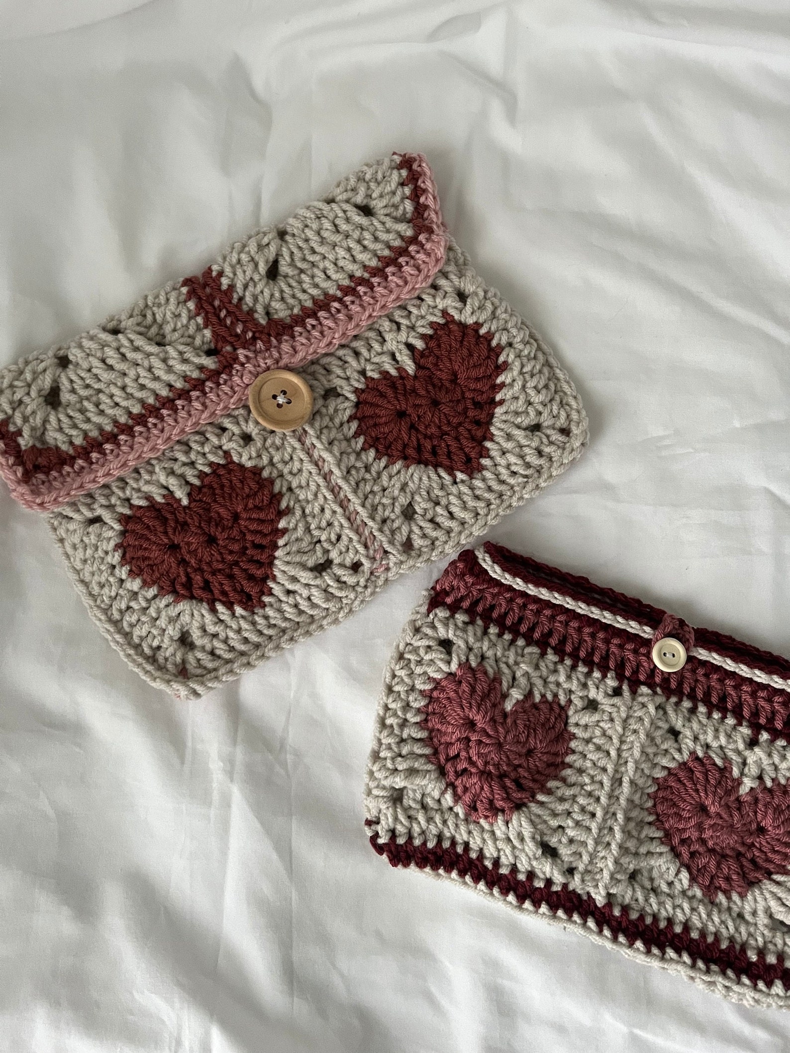 Crochet Heart Sleeve Book Cover iPad Case Book Sleeve Crochet Heart ...