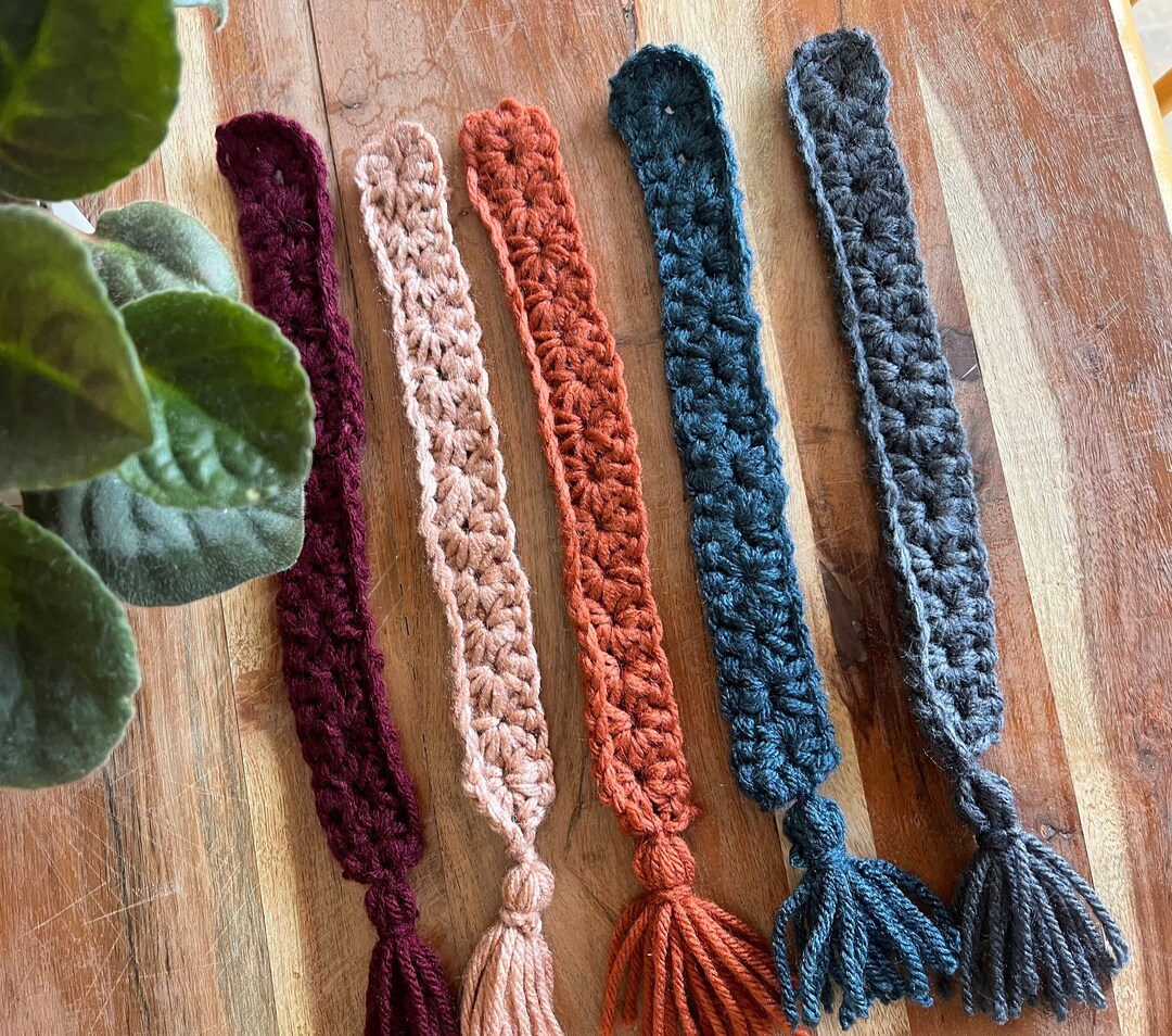 Crochet Bookmark | Daisy Stitch Bookmark | Simple Bookmark With Tassel ...