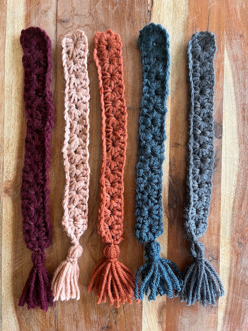 Crochet Bookmark | Daisy Stitch Bookmark | Simple Bookmark With Tassel ...