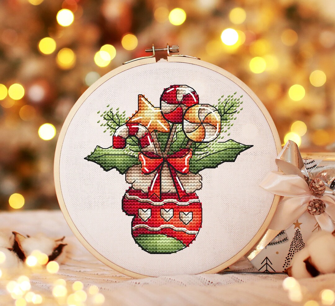 Christmas Cross Stitch Pattern PDF, Christmas Mitten Counted Cross ...