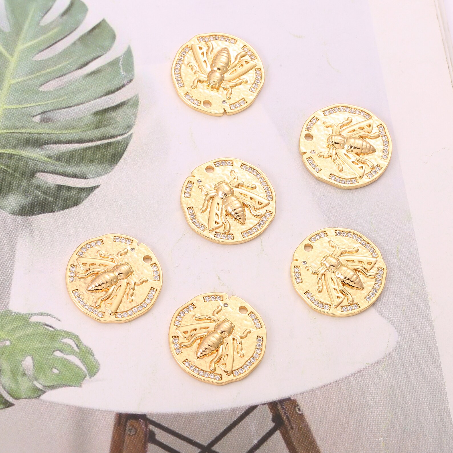 2pcs 18k Shiny Gold Bee Medallion Charm 23mm Bee Pendant - Etsy