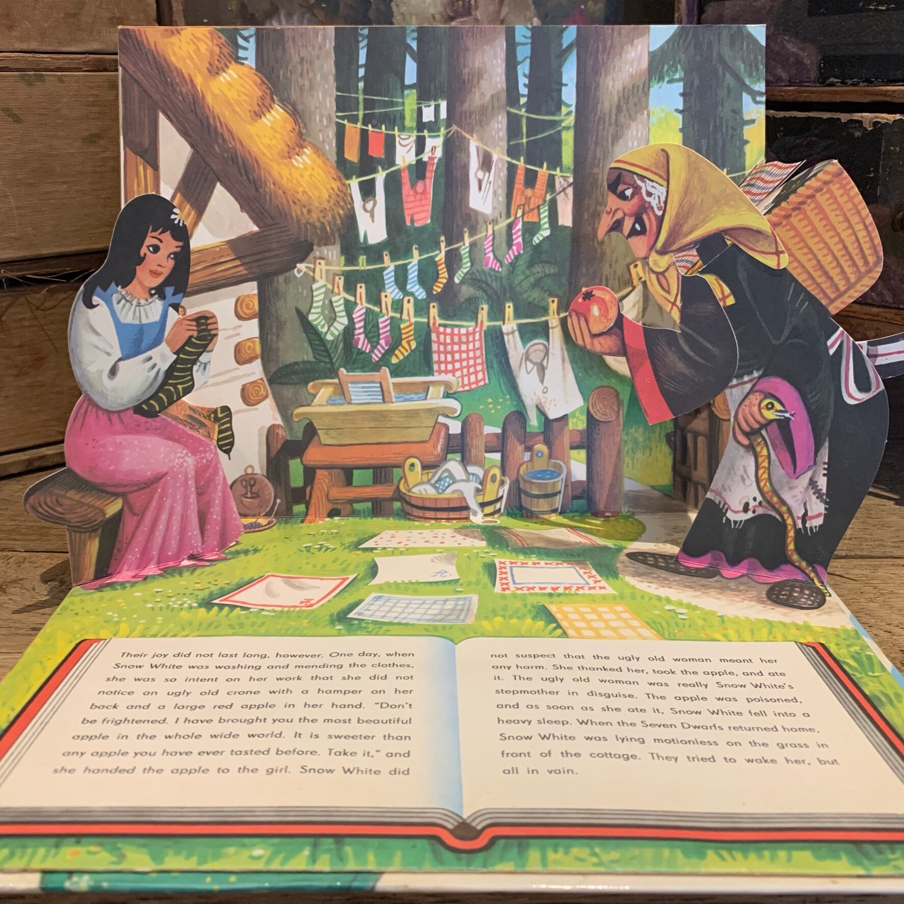 Vintage Snow White All-Action Treasure Hour Pop-up Book | Etsy