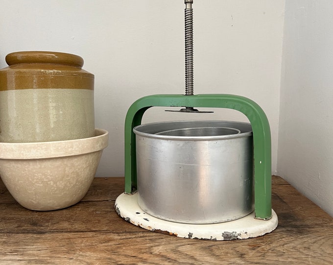 Vintage Tala Meat Press Green Cream 1950s Kitchenalia Age and Wear Ref ...