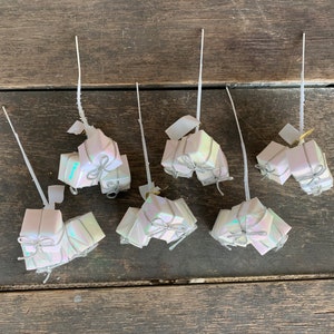 7" Iridescent Christmas Present Pick X3 - White Holiday Gift Floral ...