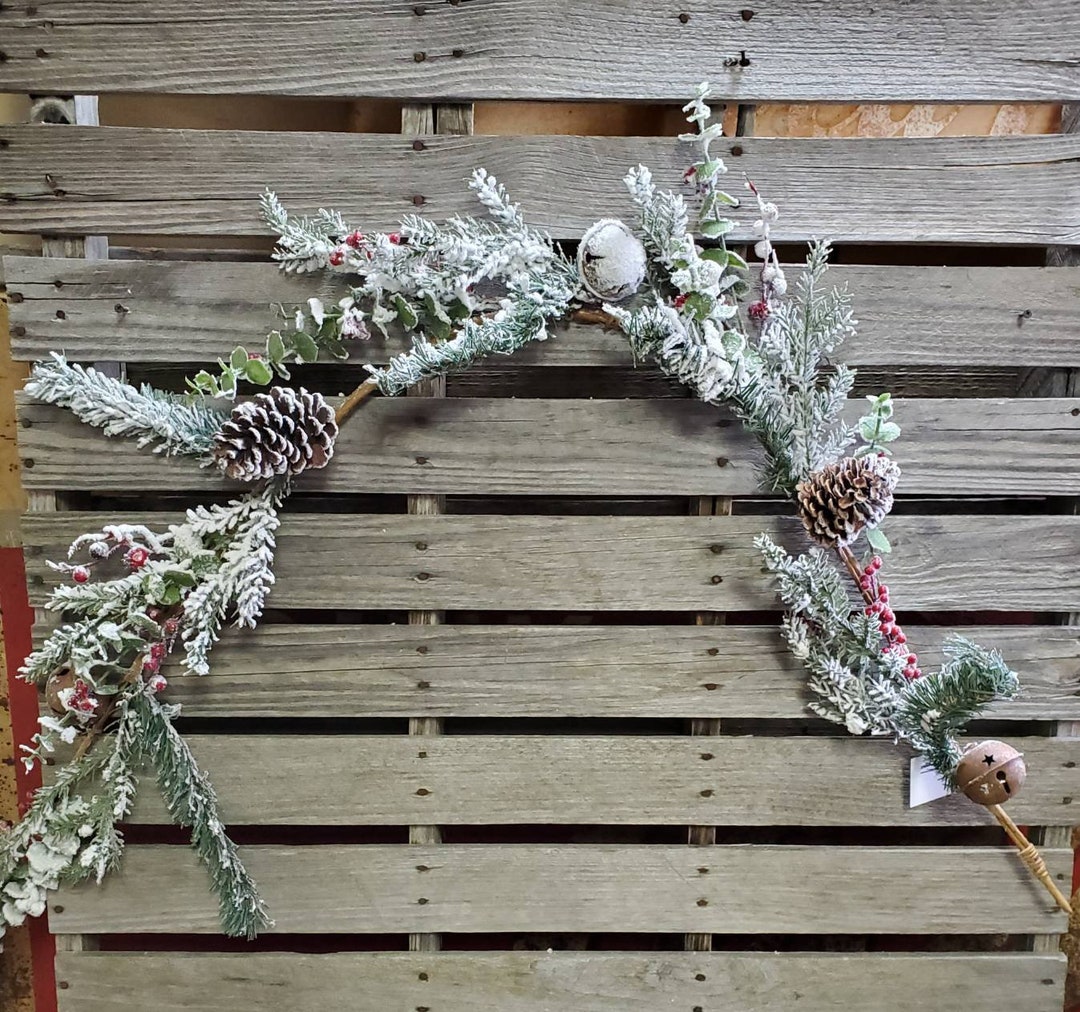 Christmas Heavy Flocked Pine Garland 5 Foot- Darice Christmas Party ...