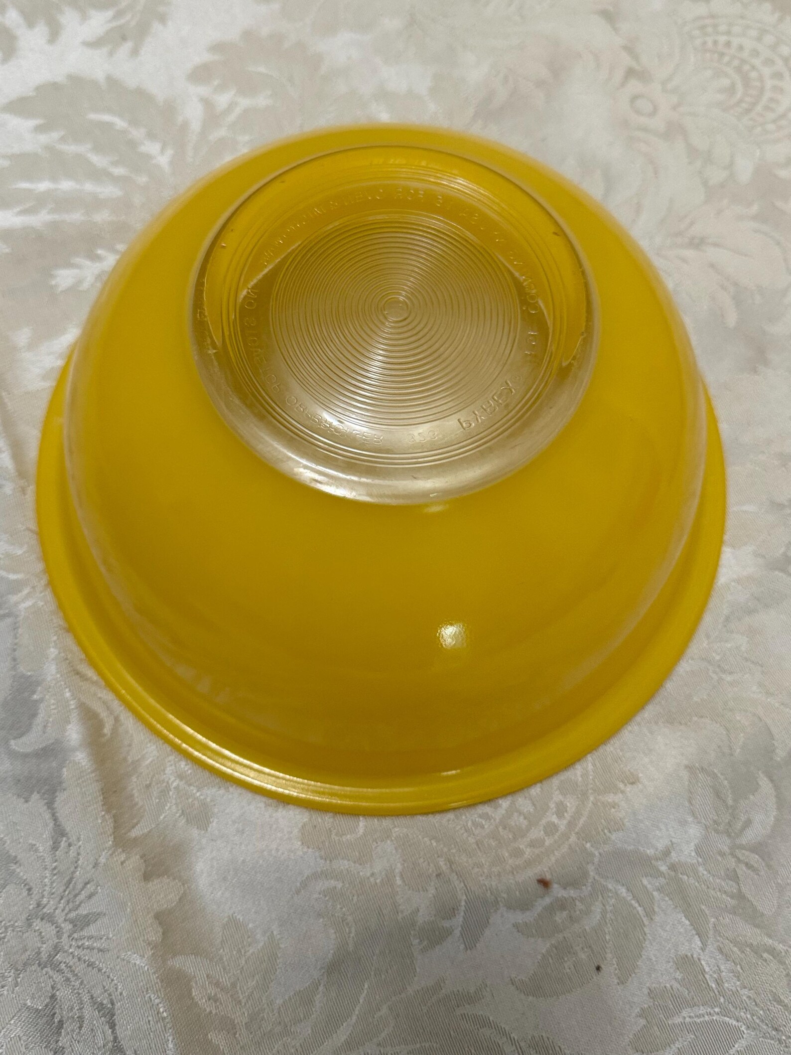 Pyrex Set of 3 Primary Colors Nesting Mixing Bowls #322, #323 and #325 ...