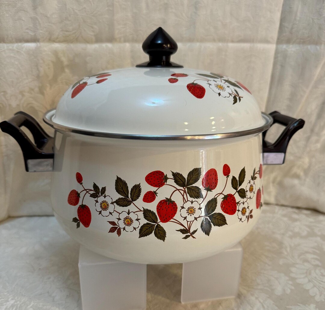 Vintage Sheffield Strawberries ‘N Cream Enamelware 7 Quart Pot and Lid ...