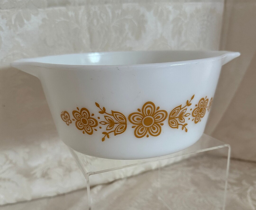 Pyrex White and Butterfly Gold #474, 1.5 L Cinderella Casserole Dish - Etsy