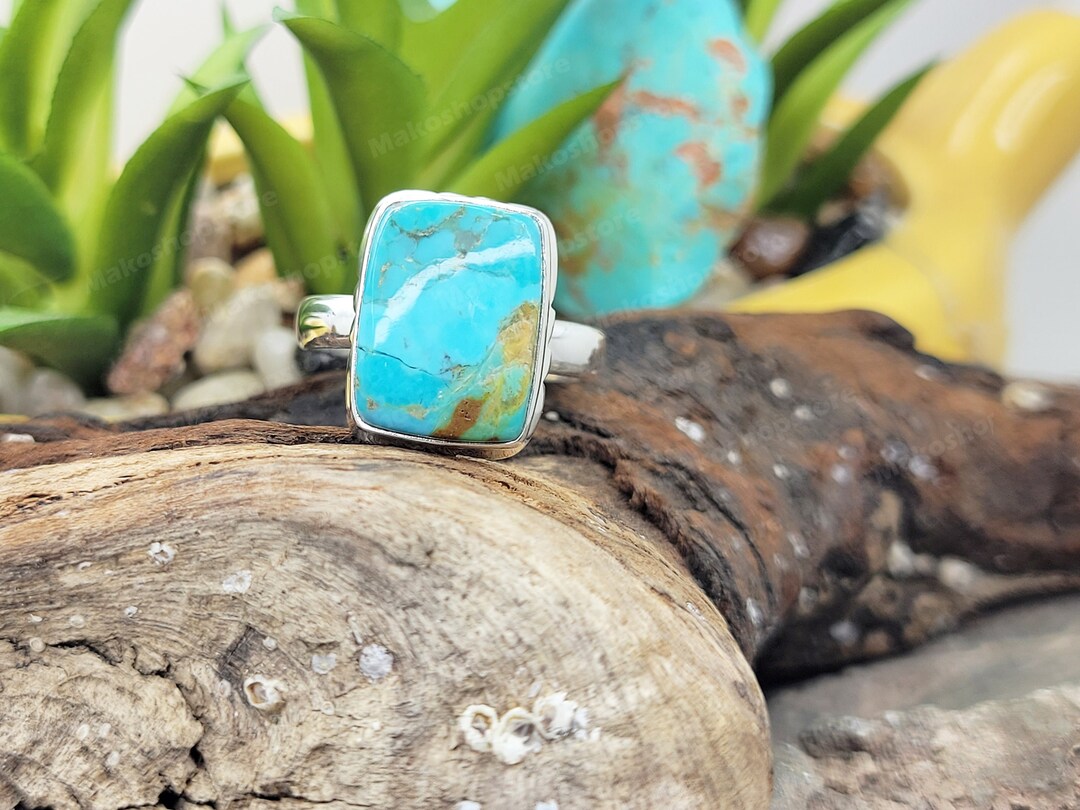 Fabulous Rounded Rectangular Cushion Turquoise Ring for Ladies in ...