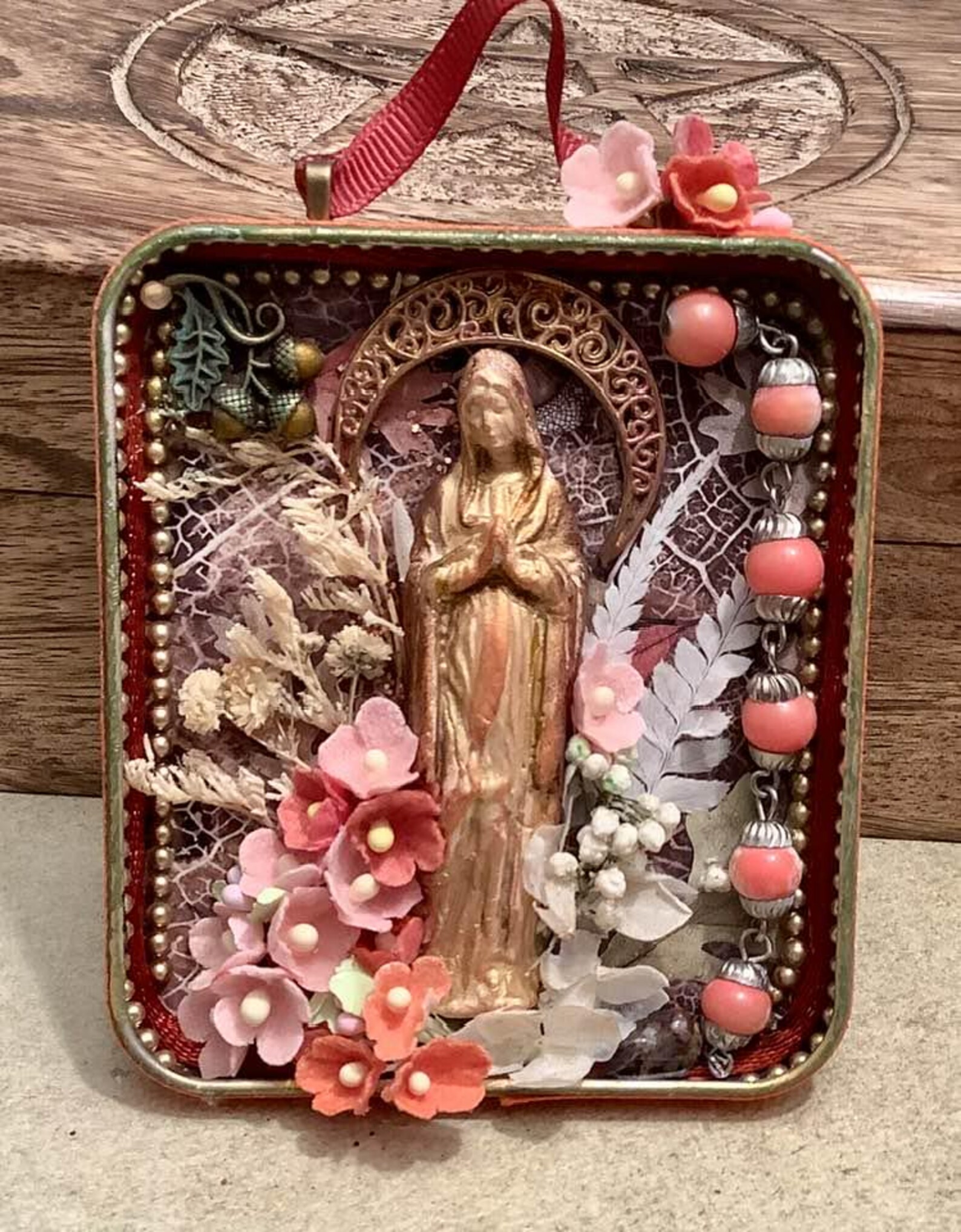 Hanging Shrine, Diorama, for the Virgin Mary, Divine Mother, Catholic ...