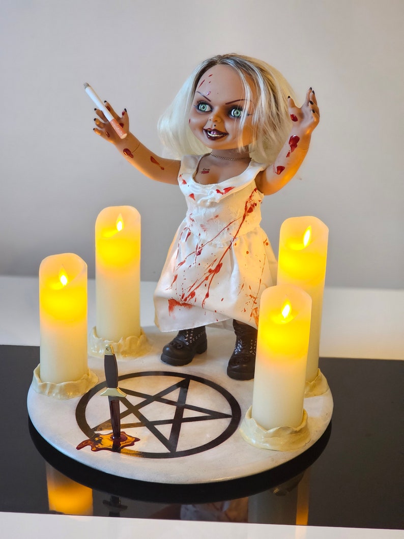 Custom Tiffany Doll - Bride of Chucky - Voodoo Ritual Custom Display ...
