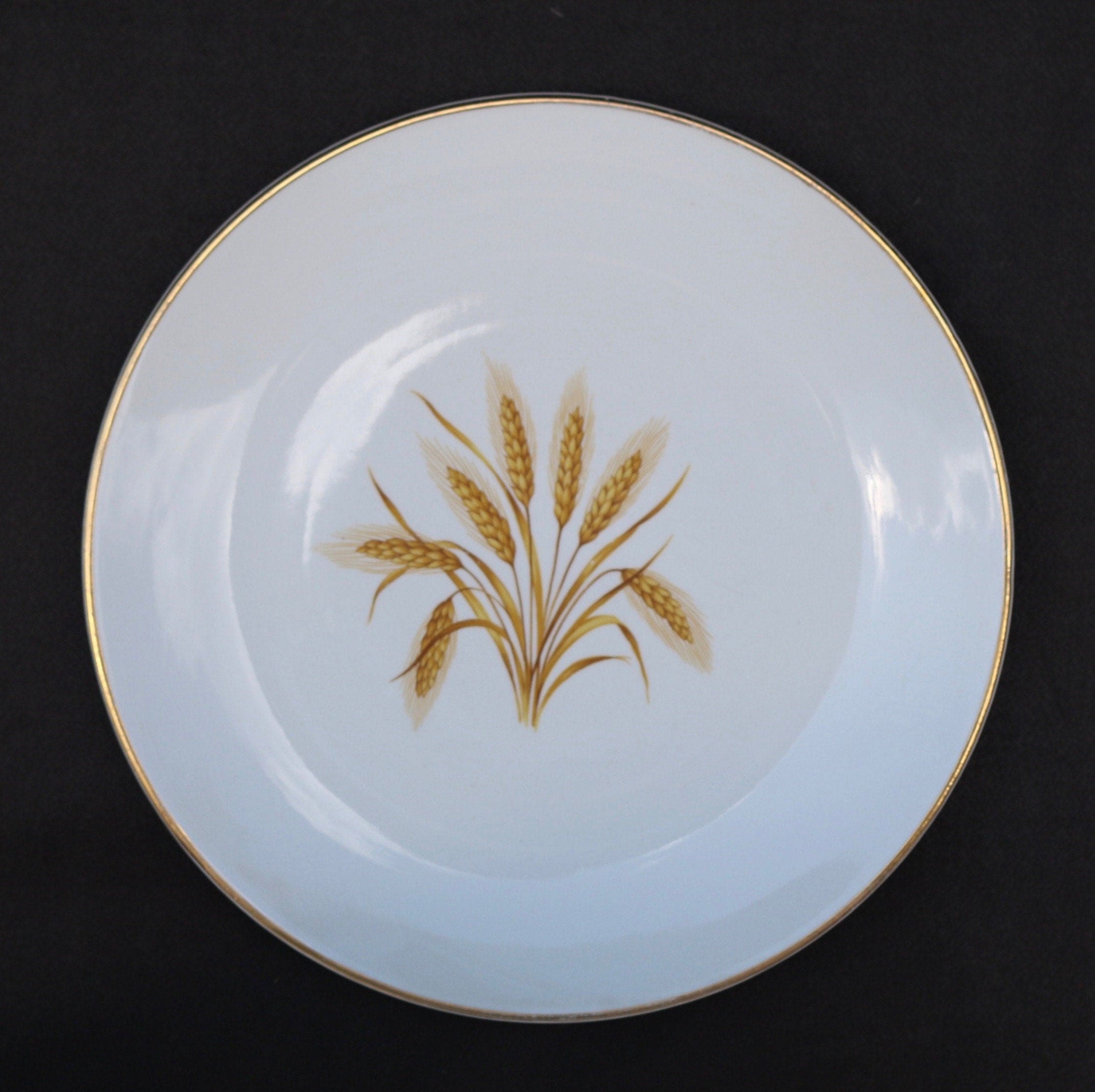 Golden Wheat Dishes 22 Karat Made In Usa