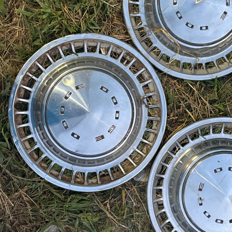Vintage Hubcaps - Etsy