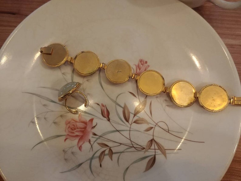 Vintage Shades of Jade Jewelry Set | Etsy