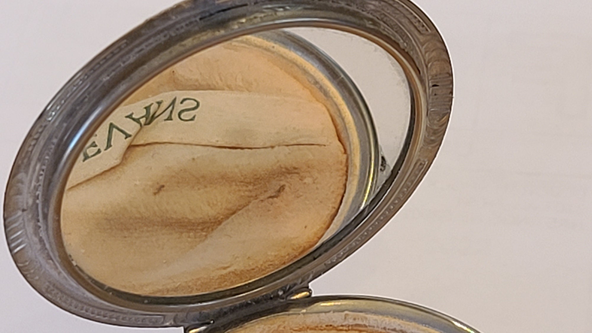 Beautiful Black Enameled Evans Powder Compact With Mesh Bottom - Etsy