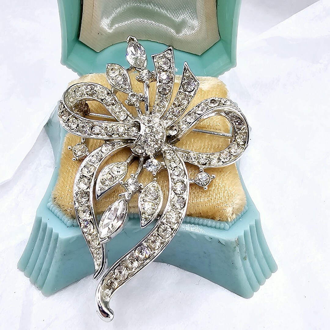 Vintage Signed Lisner Clear Rhinstone and Bright Silver Rhodium Ribbon ...
