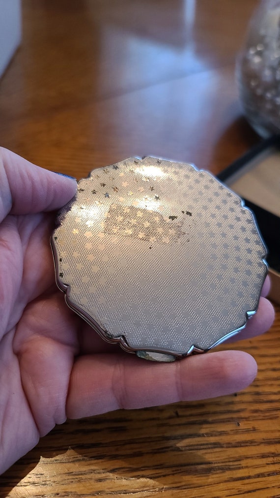 NOS Stratton of England Powder Compact, Queen Convert… - Gem