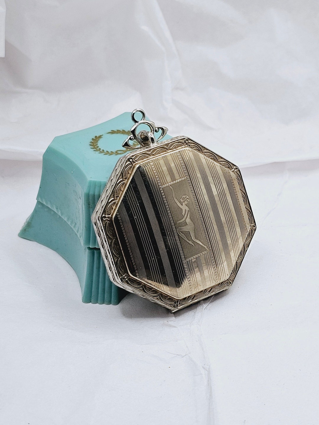 White Gold Plated Art Deco Compact/ Locket/ Pendant by R&G Co. Ripley ...