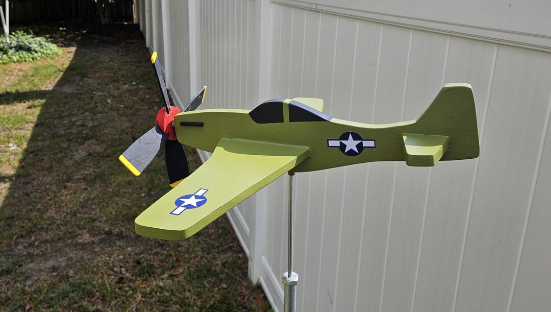 Airplane Whirligig WW2 P-51 - Etsy