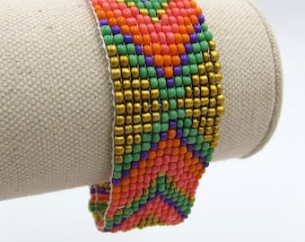 Traditional Native American Style Seed Bead Bracelet | Etsy