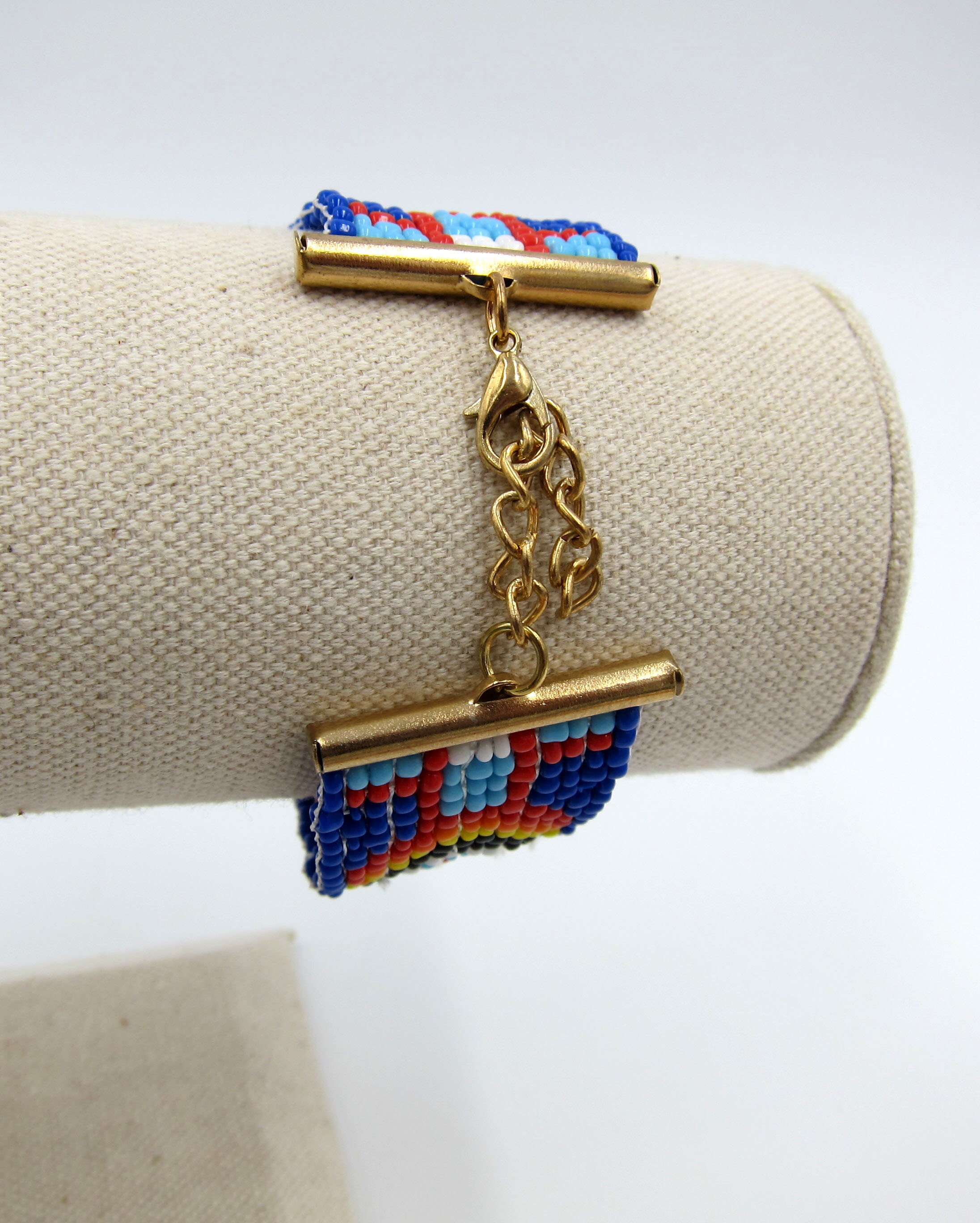 Traditional Native American Style Seed Bead Bracelet | Etsy