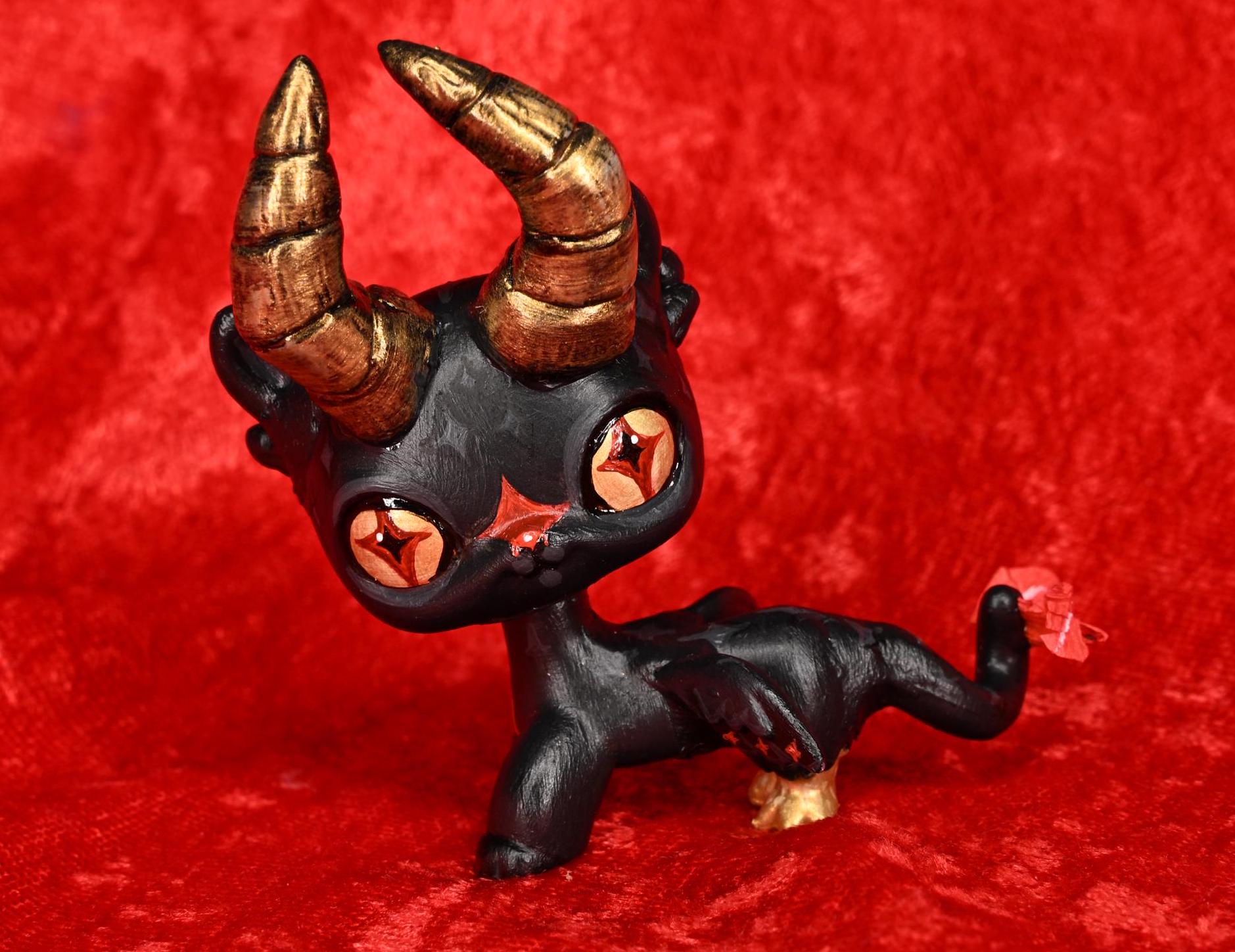 Littlest Pet Shop OOAK Panther Owl Bull (ace of Diamonds) Custom - Etsy