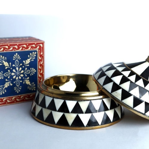 Handmade Horn Inlay Black Designer Pattern Round Suri Box / - Etsy
