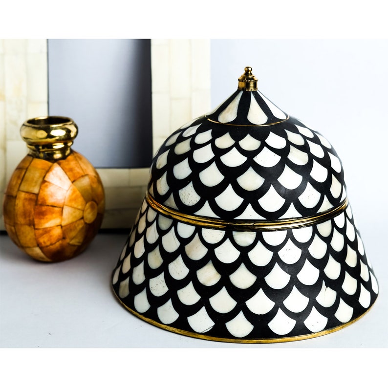 Handmade Bone Inlay Fish Pattern Round Suri Box / Jewelry Box | Etsy