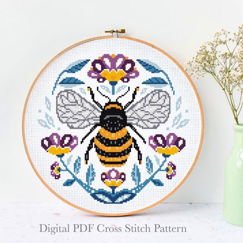 Honey Bee Modern Cross Stitch Pattern Flowers Wreath Insect - Etsy