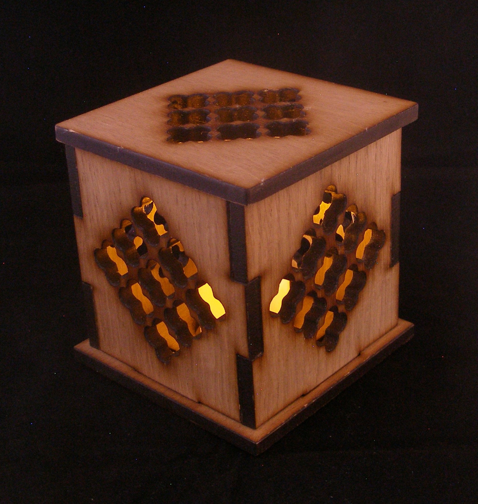 Wooden Lightboxes Beautiful Oak Veneered Lightboxes With a Choice of ...