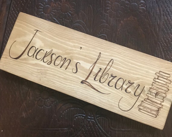 Letrero quemado de madera letrero de biblioteca letrero de | Etsy México