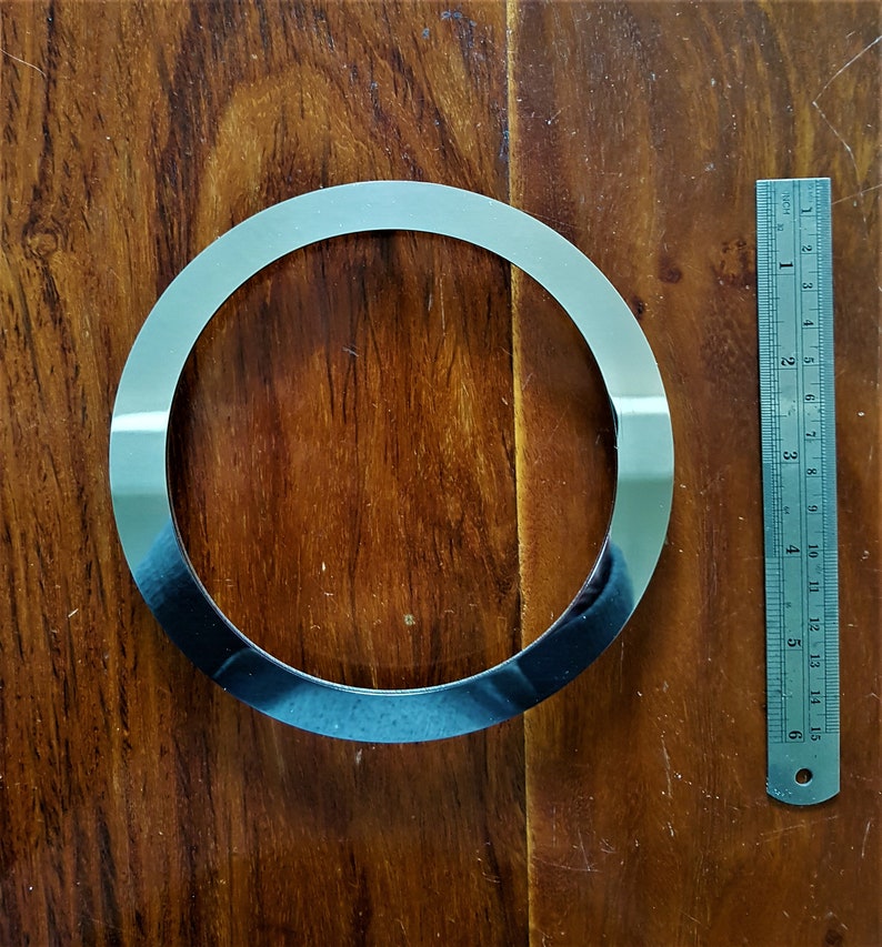 Large floating house/door numbers in classic Neutra font made | Etsy