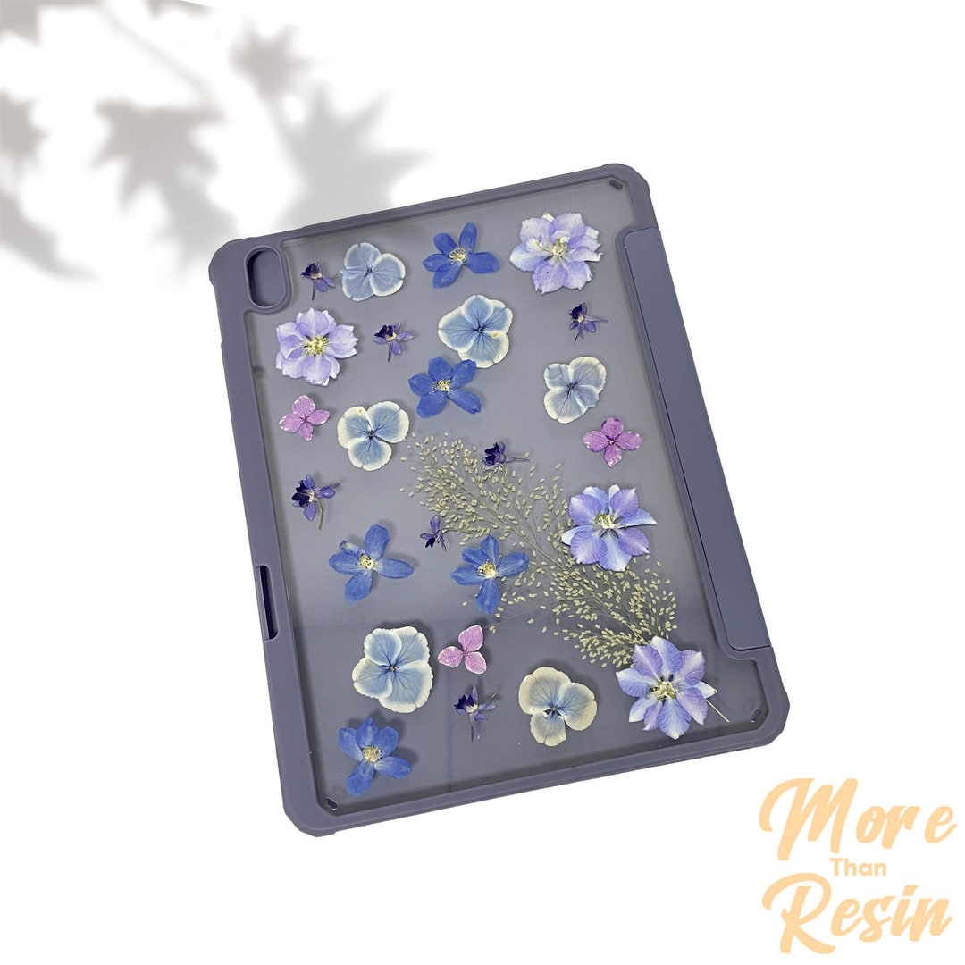 Blue Hydrangeas Flower iPad Pro 2024 Case With Pen Holder for iPad Air ...