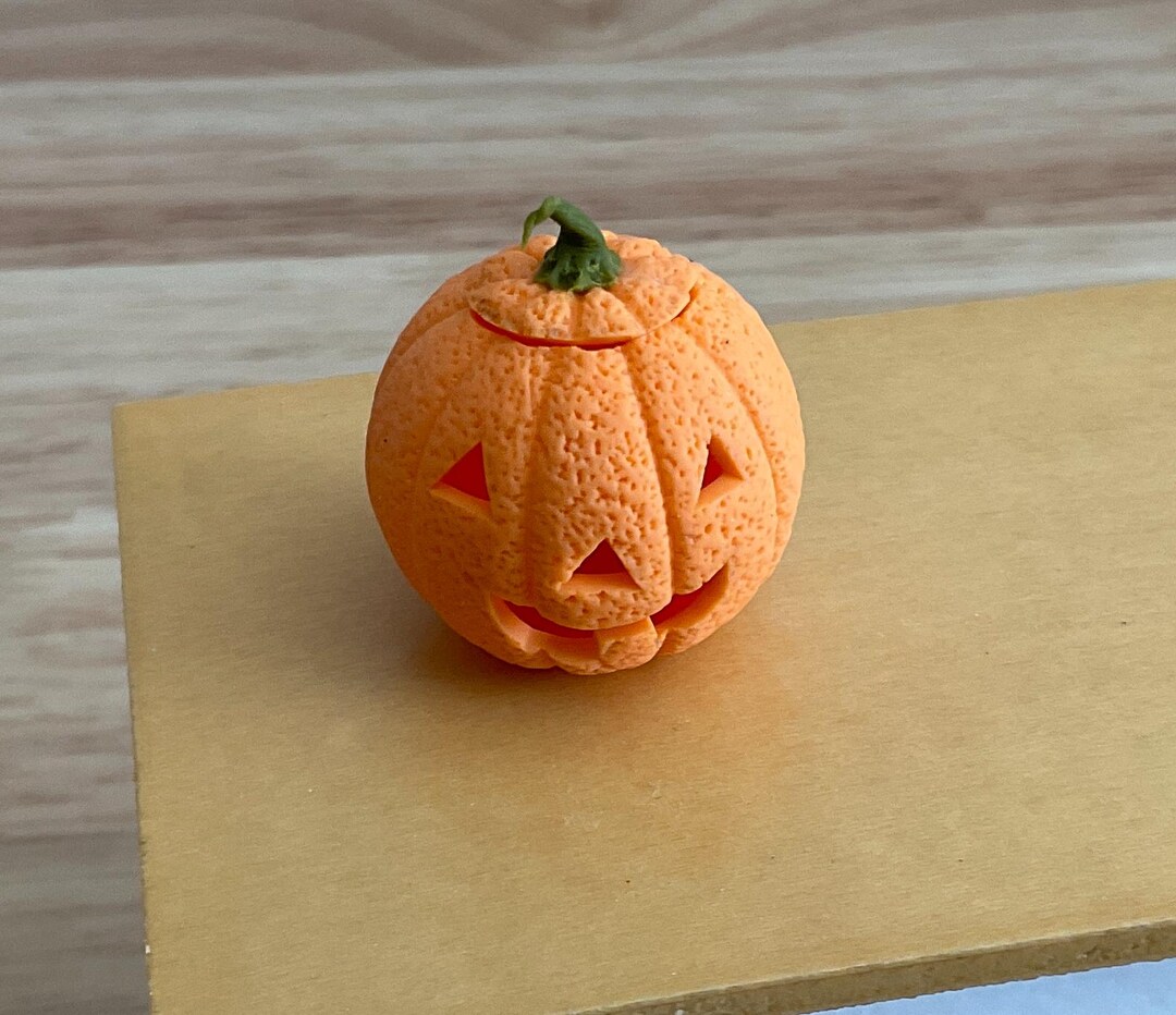 Dollhouse Miniature Pumpkin Jack O'lantern With Lid Halloween Decor 1: ...
