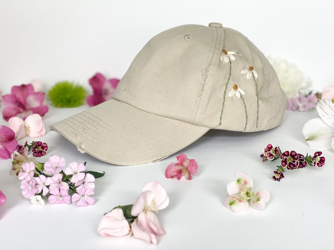 Embroidered Daisy Hat in Stone - Etsy