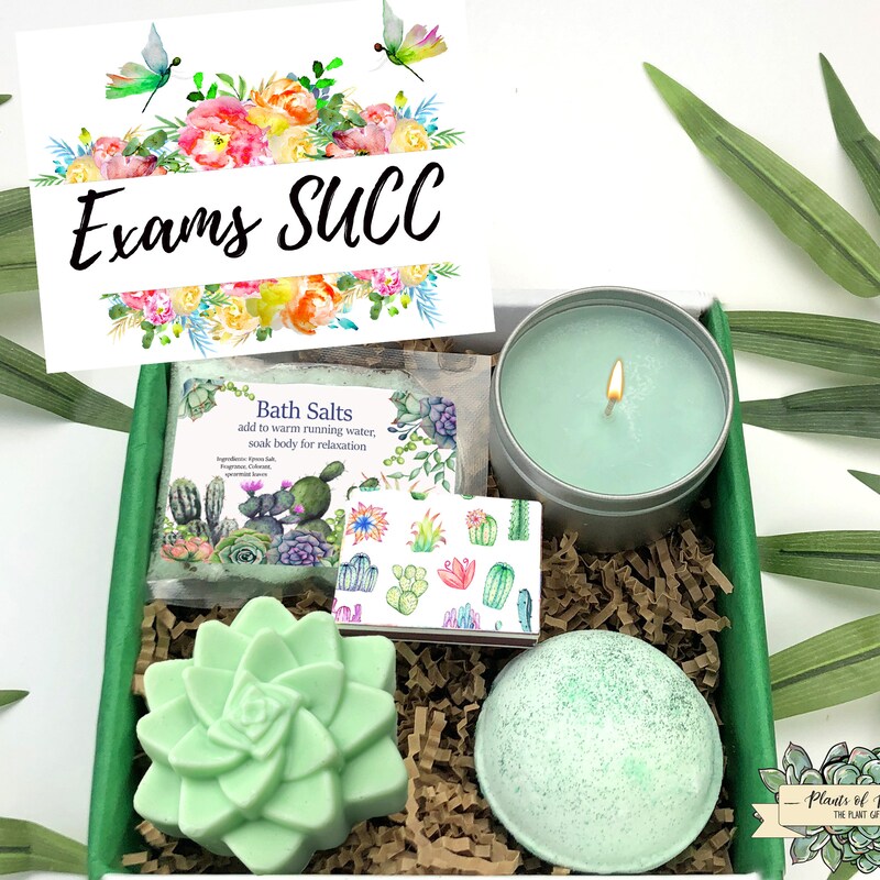 College Gifts - 60+ Gift Ideas for 2025