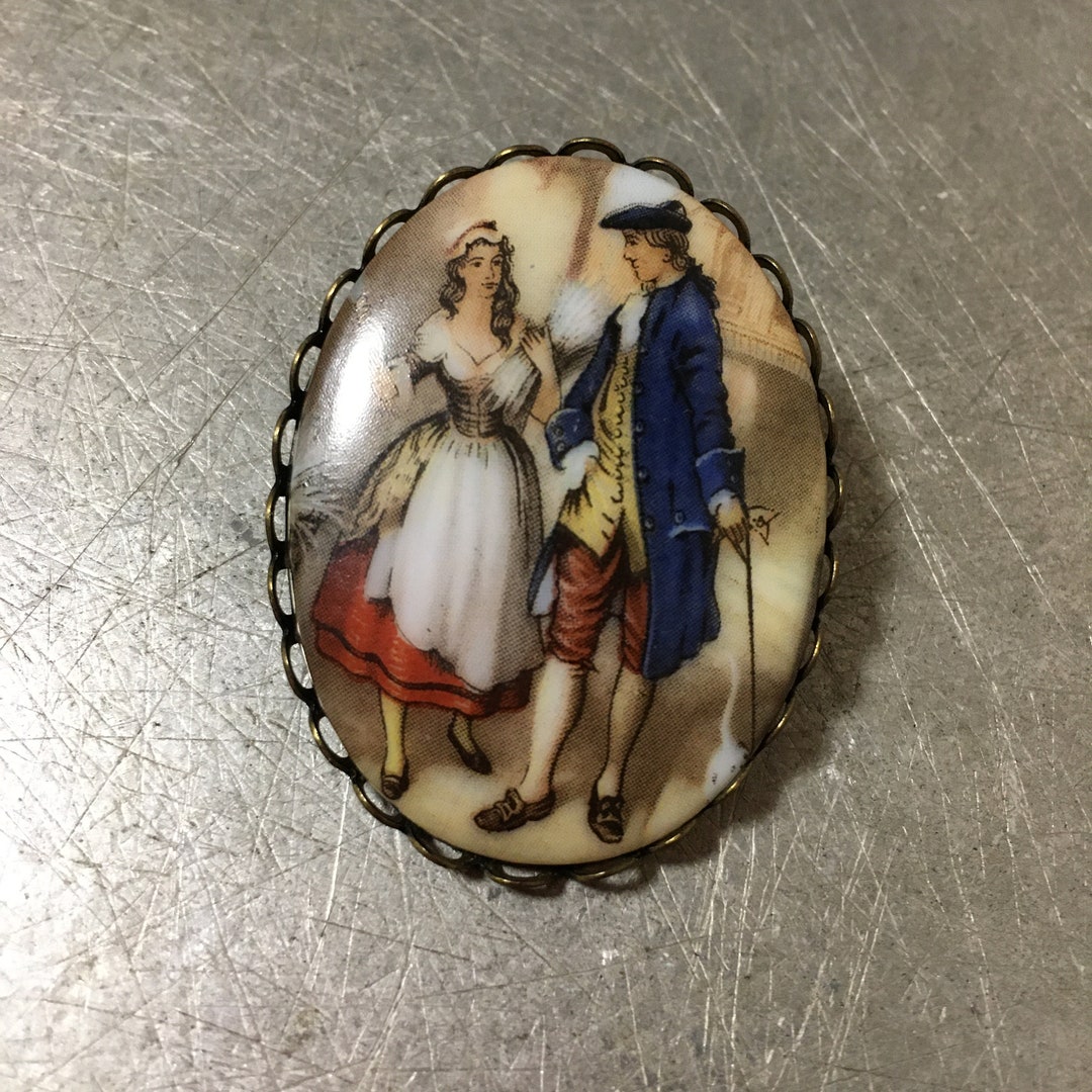 Colonial Man and Woman Broach - Etsy