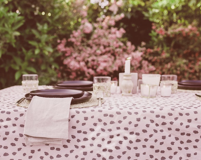 Party Tablecloth, Photo Booth Backdrop, Pink Tablecloth 4x7, 100% Paper ...