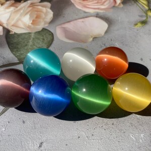 Colorful Cat's Eye Stone Sphere: Crystal Healing Ball With Stand (37mm ...
