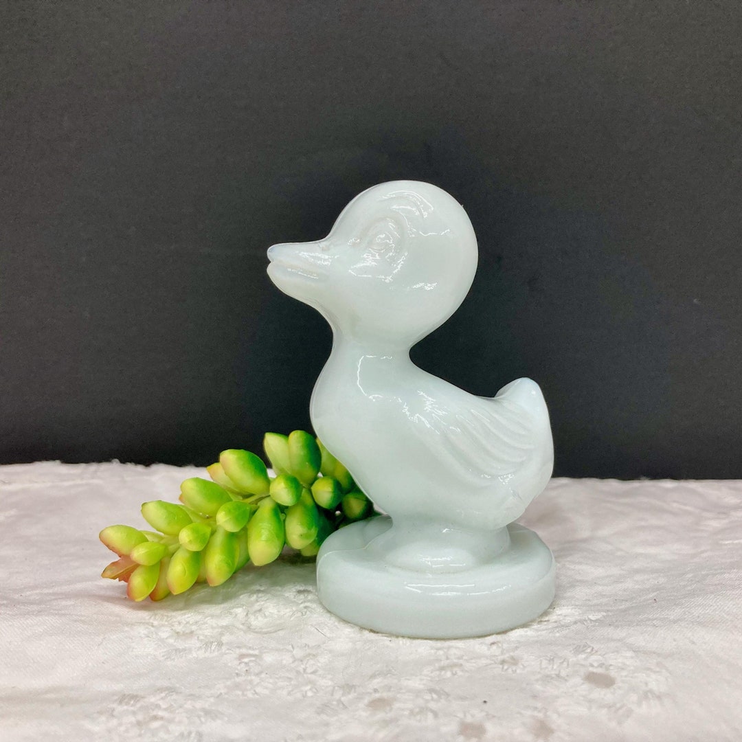 Vintage Boyd Glass Debbie Duck Figurine Snow White W/slight Blue Tint ...